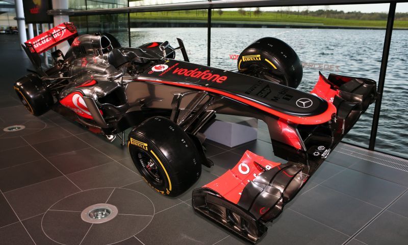 McLaren opens factory doors in Woking to F1 fans