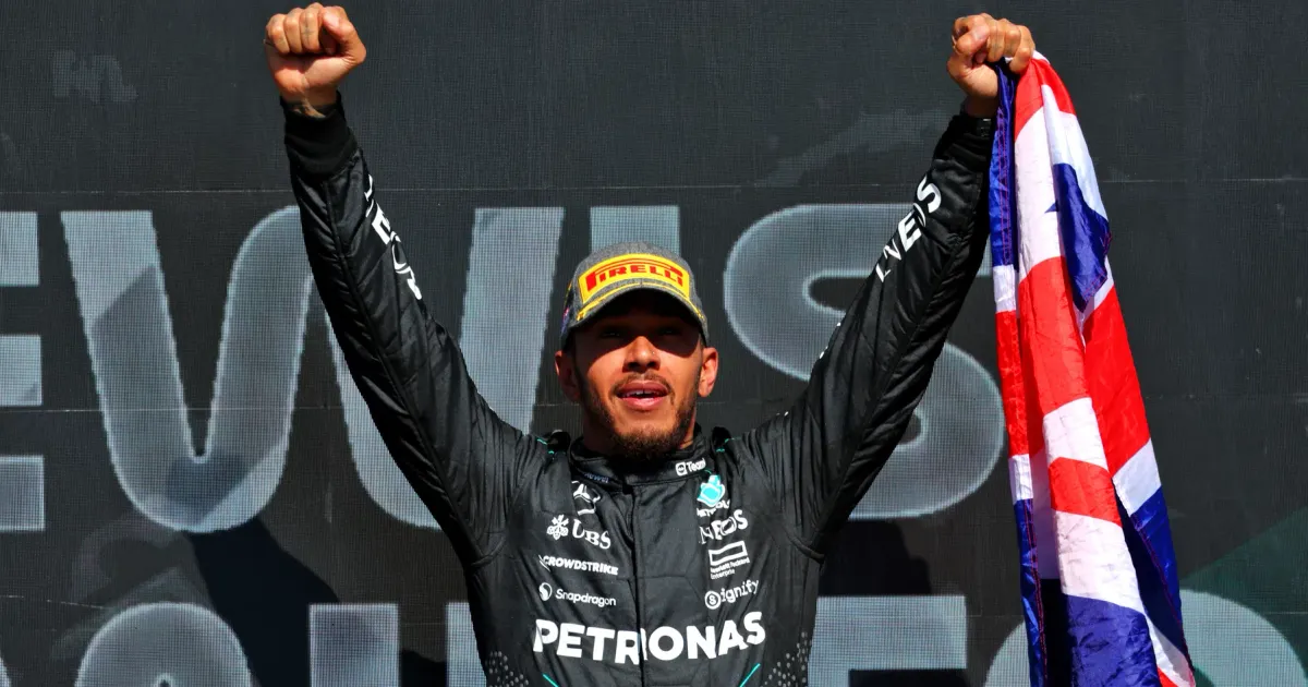 International media praise Hamilton: 'The Lion King is back'