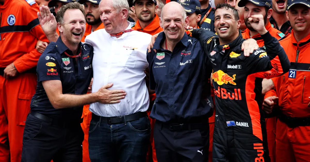 Marko reveals: 'Red Bull Racing has given Ricciardo an offer to consider'