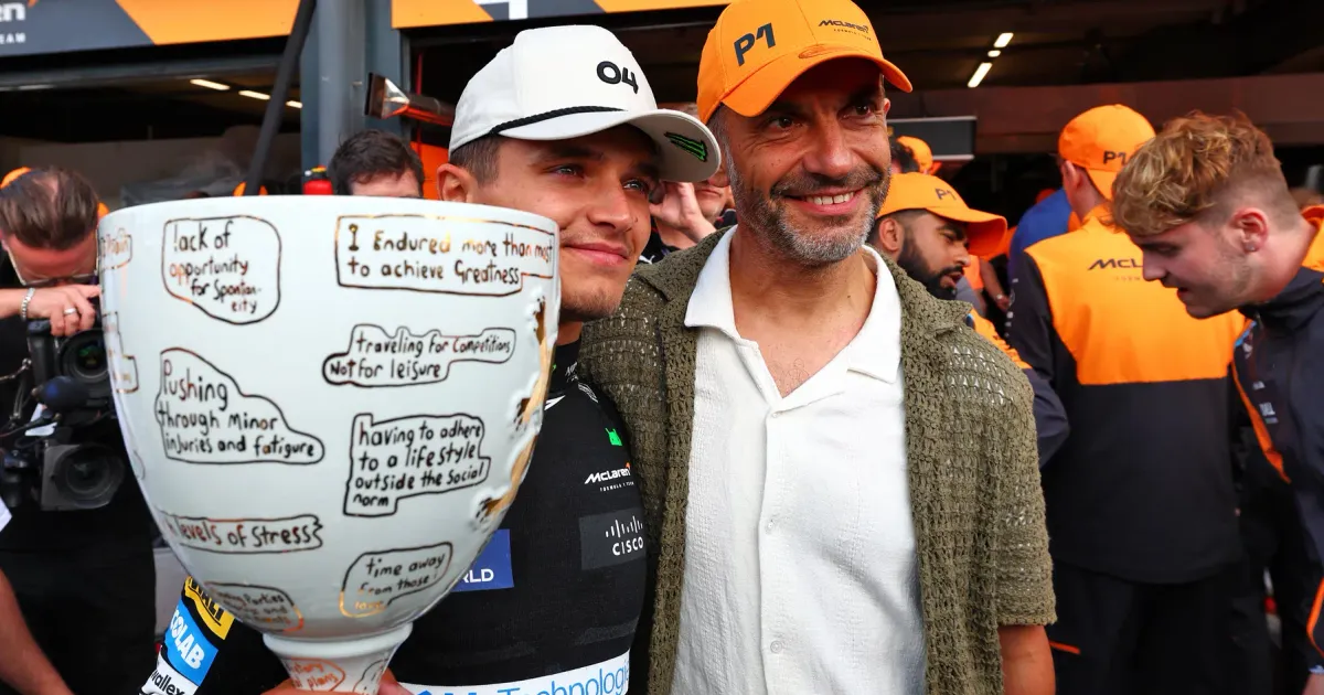 Robbie Williams explains touching gesture behind his F1 trophy design