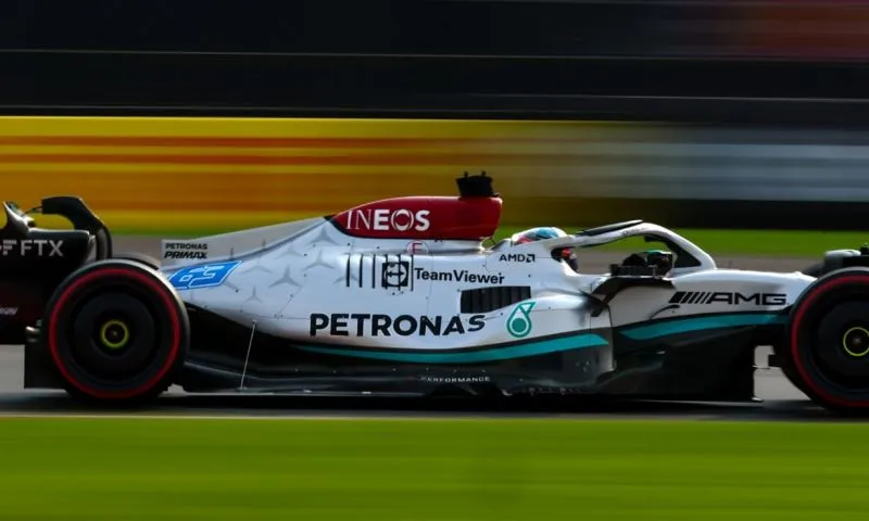 Mercedes removes sponsor FTX from car