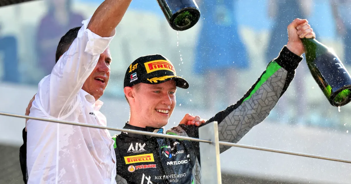 Durksen wins incident-filled F2 sprint race from Fornaroli and Browning ...