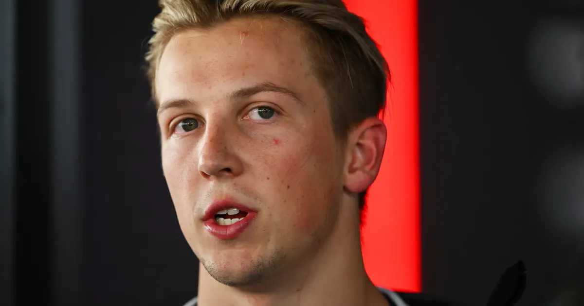Lawson explains why he gave Perez the middle finger during Mexican GP
