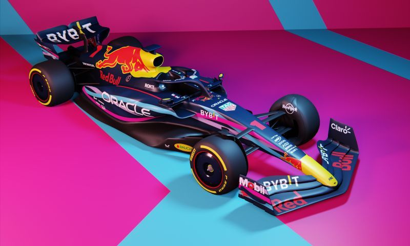Verstappen drives this new RB19 livery in Miami