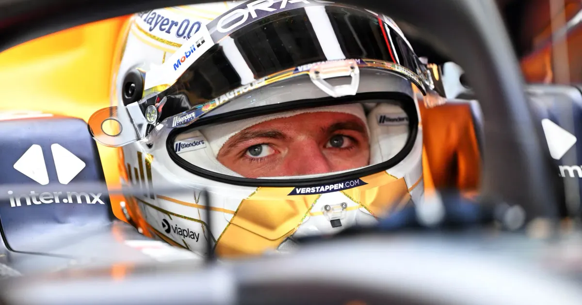 Hinchcliffe wijst naar Verstappen: 'Ik bedoel, meen je dat nou?'