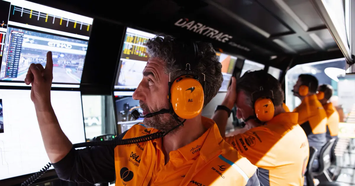 Maakt McLaren zich zorgen over nieuwe flexiwing-regels? Stella reageert!