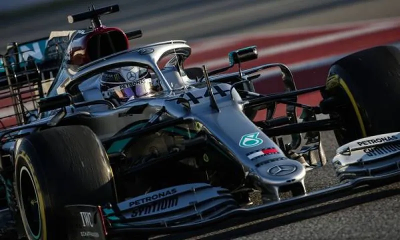 Lewis Hamilton's steering wheel is causing debate about its legality