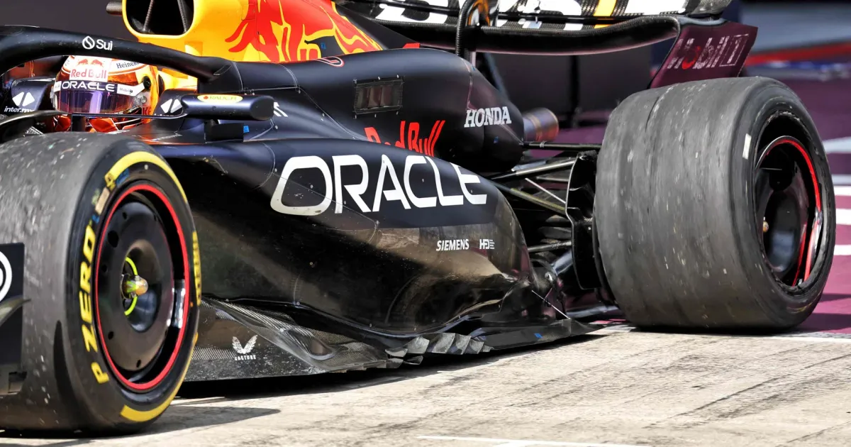 FIA-steward Herbert duidelijk: ‘Verstappen deed het met opzet, hij intimideert’