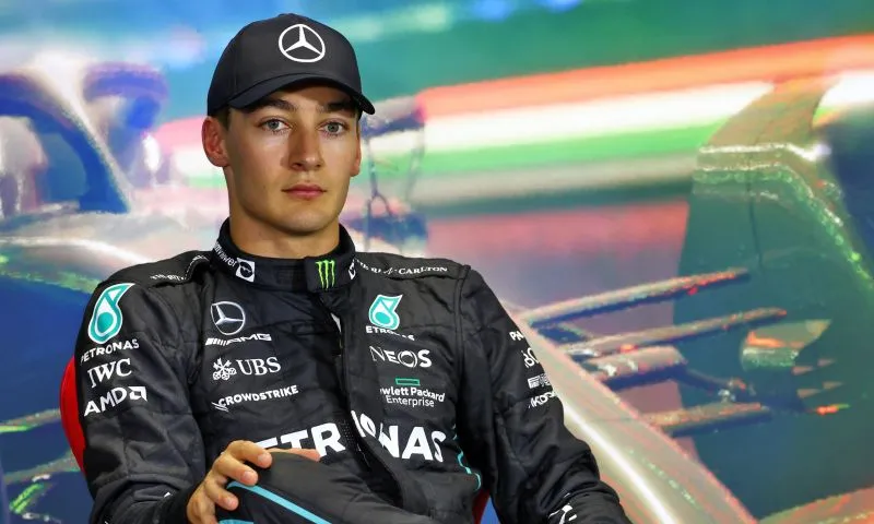 Russell: 'Ferrari en Red Bull vinden wel een manier om er voorbij te komen'