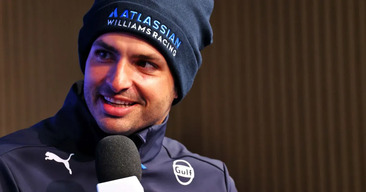 Sainz spreekt verwachting uit over Hamilton: ‘Er spelen meer dingen mee’