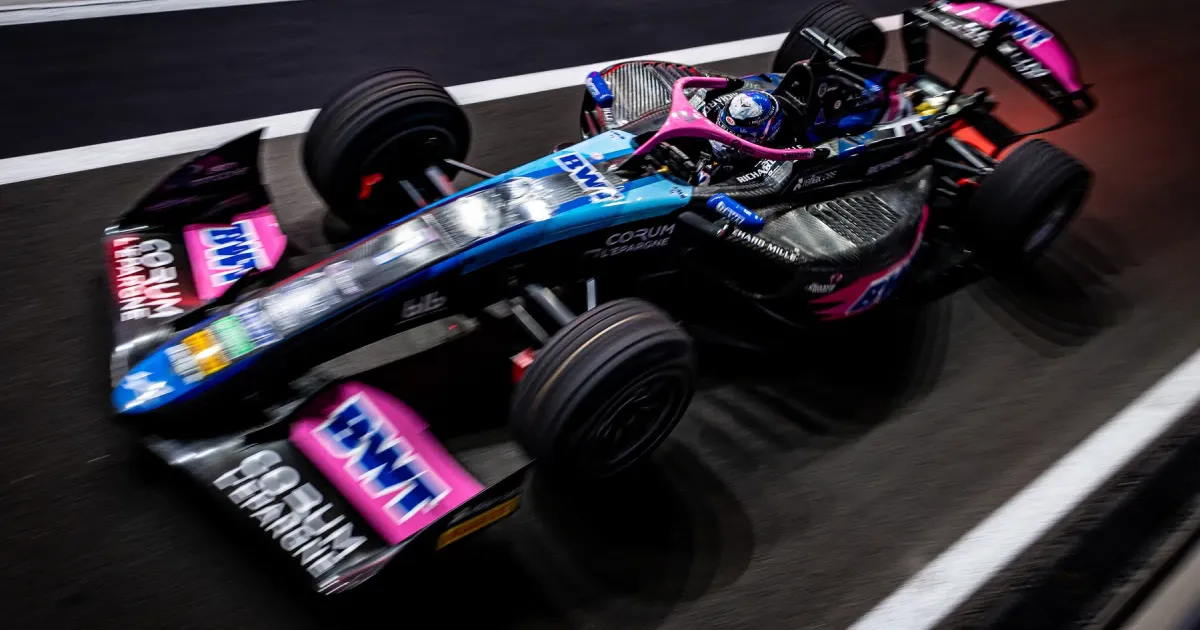 F2 qualifying | Martins takes pole position ahead of championship contender