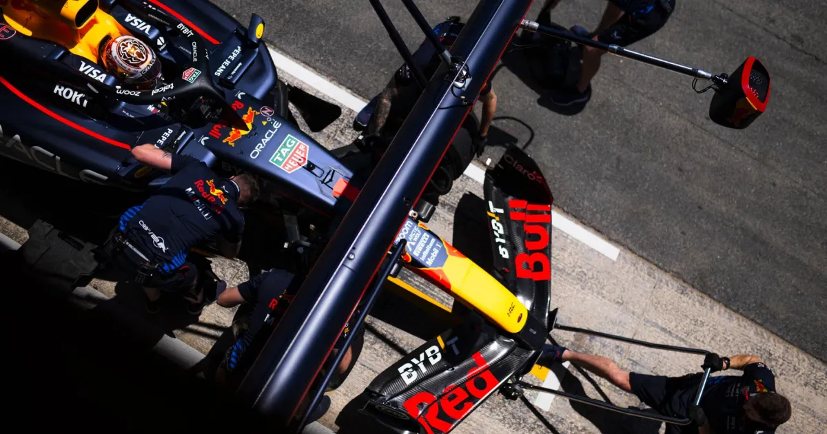 Red Bull fall just short of record after quick pit stop Verstappen