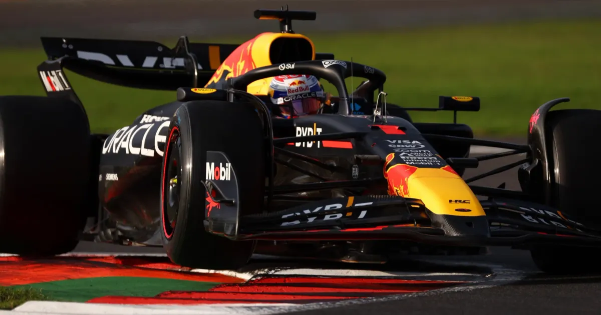 Volledige uitslag | Verstappen komt niet in de buurt van de snelle McLarens