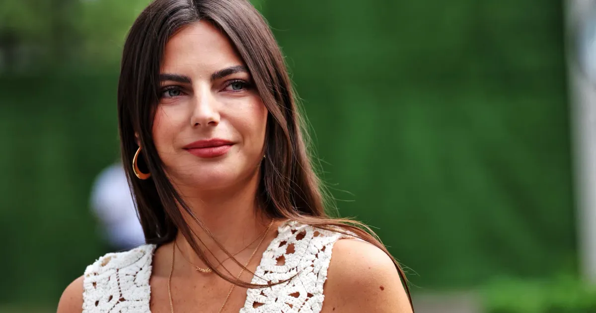 Kelly Piquet and Geri Horner Halliwell arrive together for the Miami GP