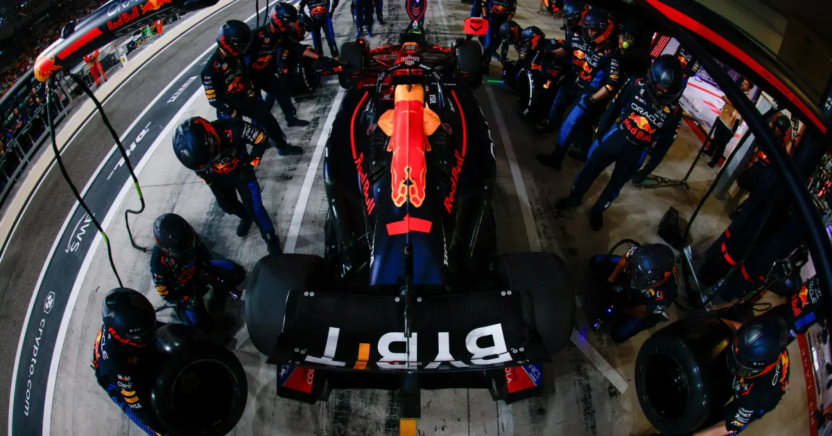 Red Bull play high-stakes game with McLaren in battle for strategist