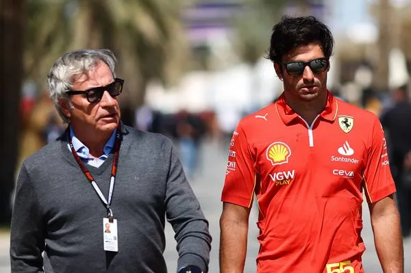 Who is Carlos Sainz's father?