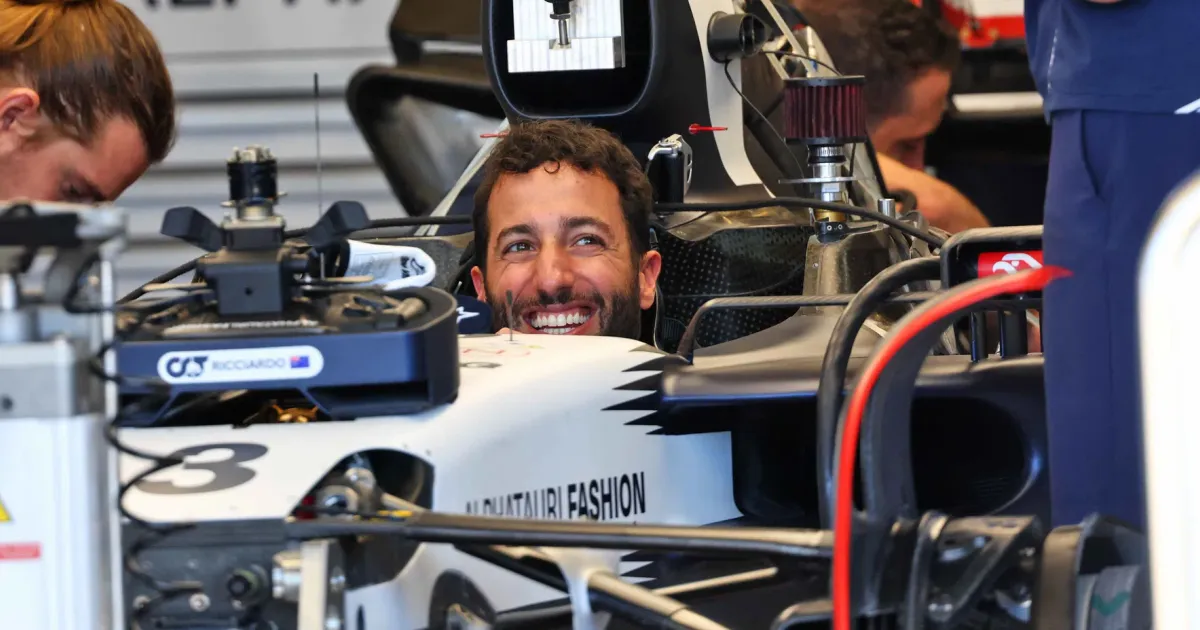Ricciardo back at the F1 paddock: AlphaTauri shares first images!