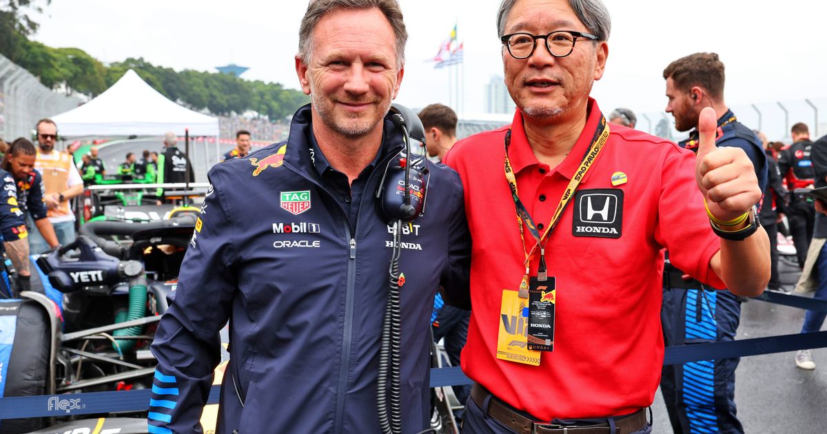 Max Verstappen Gifts Winning Helmet to Honda after Historic Japanese GP ...