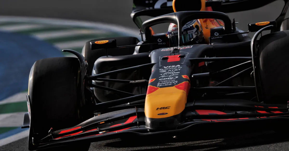 Max Verstappen legt uit waardoor Red Bull zich in een dag verbeterde