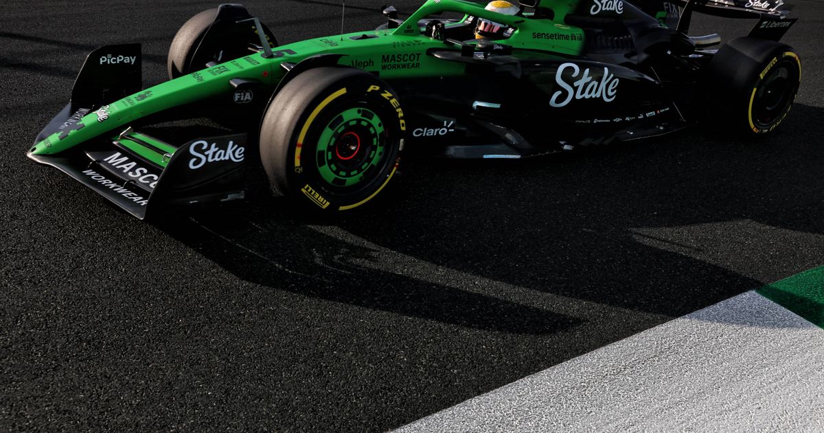 This team surprises with bespoke Miami tropical vibes livery!