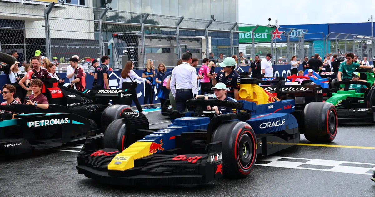 Formula 1 releases special Lego-F1 Race video!