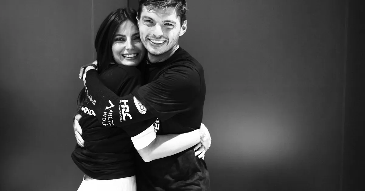 Max Verstappen en Kelly Piquet verwelkomen eerste kind samen