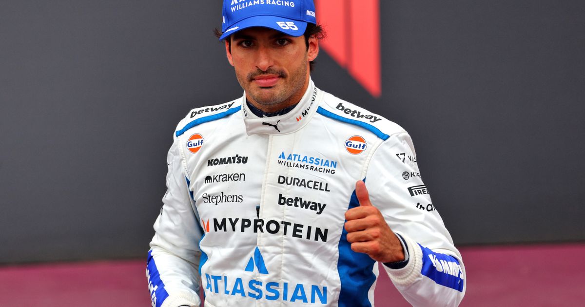 F1 COSMOS | Sainz Jr. Sends Emotional Message to Father Ahead of Dakar ...
