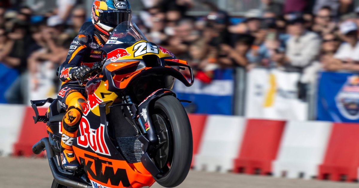 Dani Pedrosa back in action for Red Bull KTM challenge