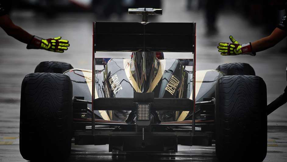 GRANDPRIX247 | Renault are back in F1 as full works team