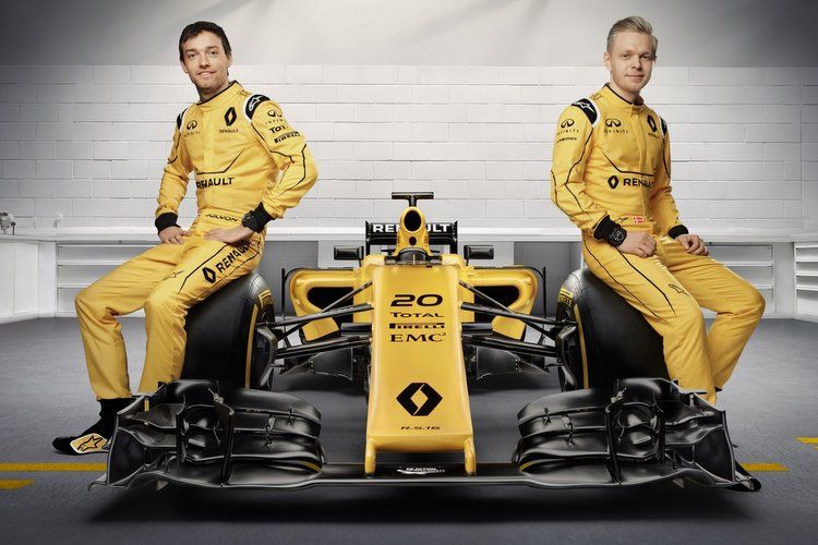 GRANDPRIX247 | Renault reveal all-yellow F1 livery