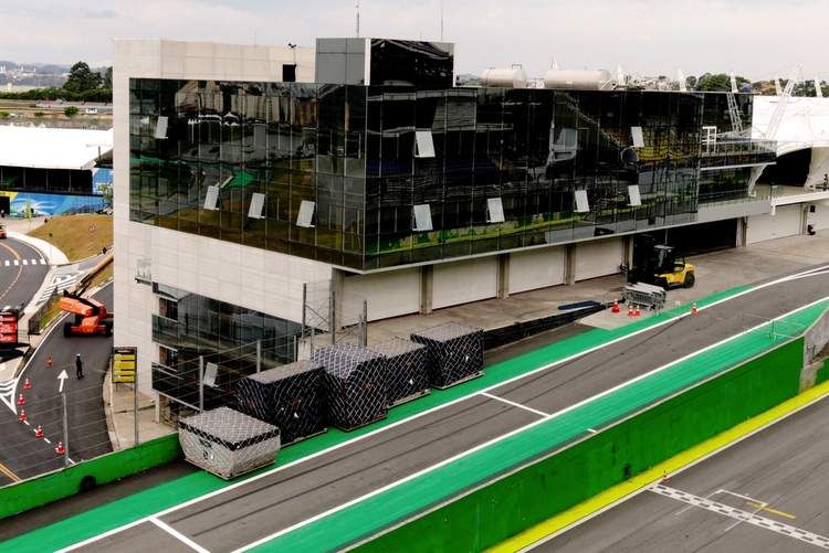 GRANDPRIX247 | Freight arrives late for Sao Paulo Grand Prix weekend