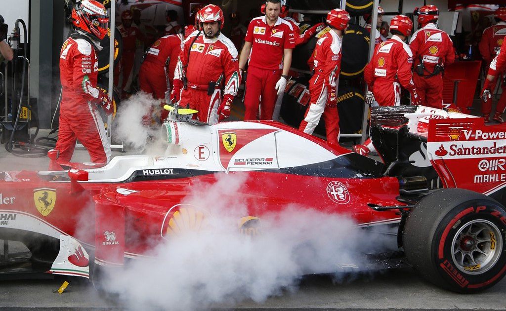 GRANDPRIX247 | Raikkonen engine survived Melbourne fire