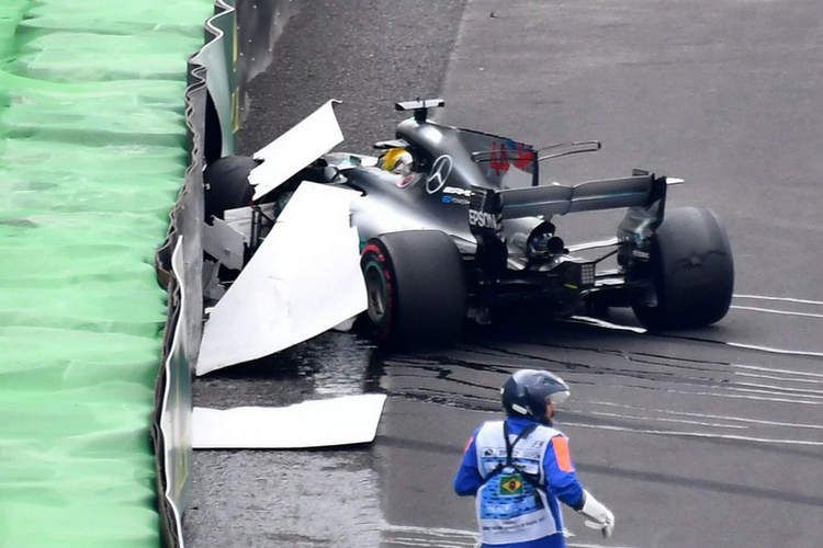 GRANDPRIX247 | Hamilton crashes out of qualifying in Brazil