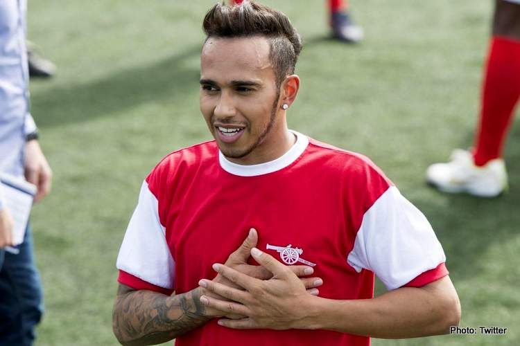 GRANDPRIX247 | Hamilton: I'm a sporting fan, Arsenal was my sister's fault