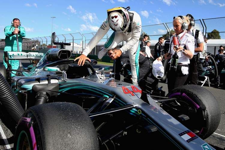 GRANDPRIX247 | Hamilton: I wish it was more in my hands
