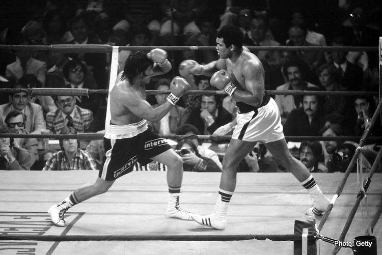 GRANDPRIX247 | Hamilton: Muhammad Ali the greatest sporting icon ever