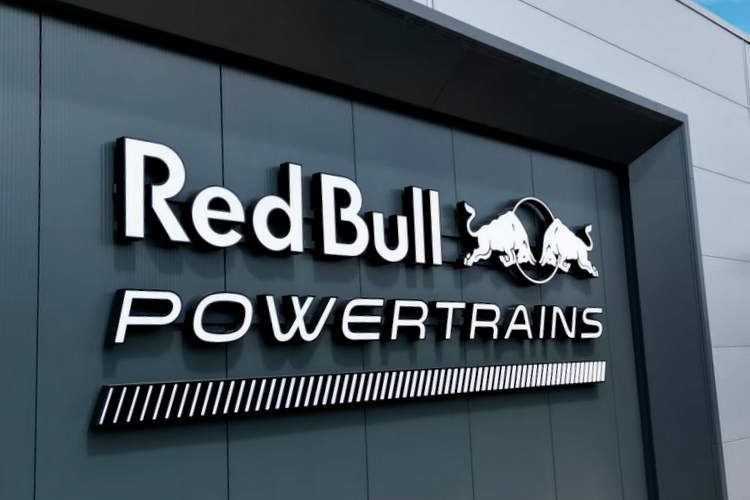 GRANDPRIX247 | Horner claims Red Bull poached 220 F1 staff from ...