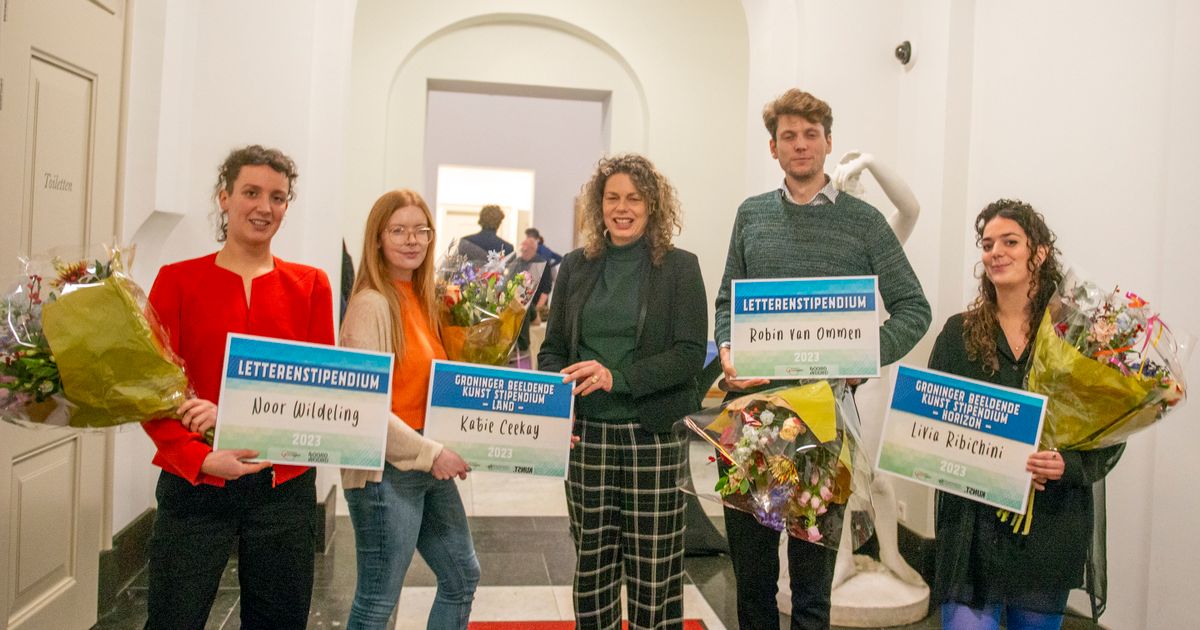 Robin van Ommen en Noor Wildeling winnaars LetterenStipendium 2023