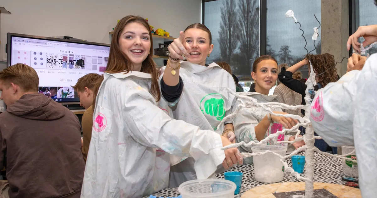 Burgerschap voor alle eerstejaars studenten op campus Nova College Haarlem