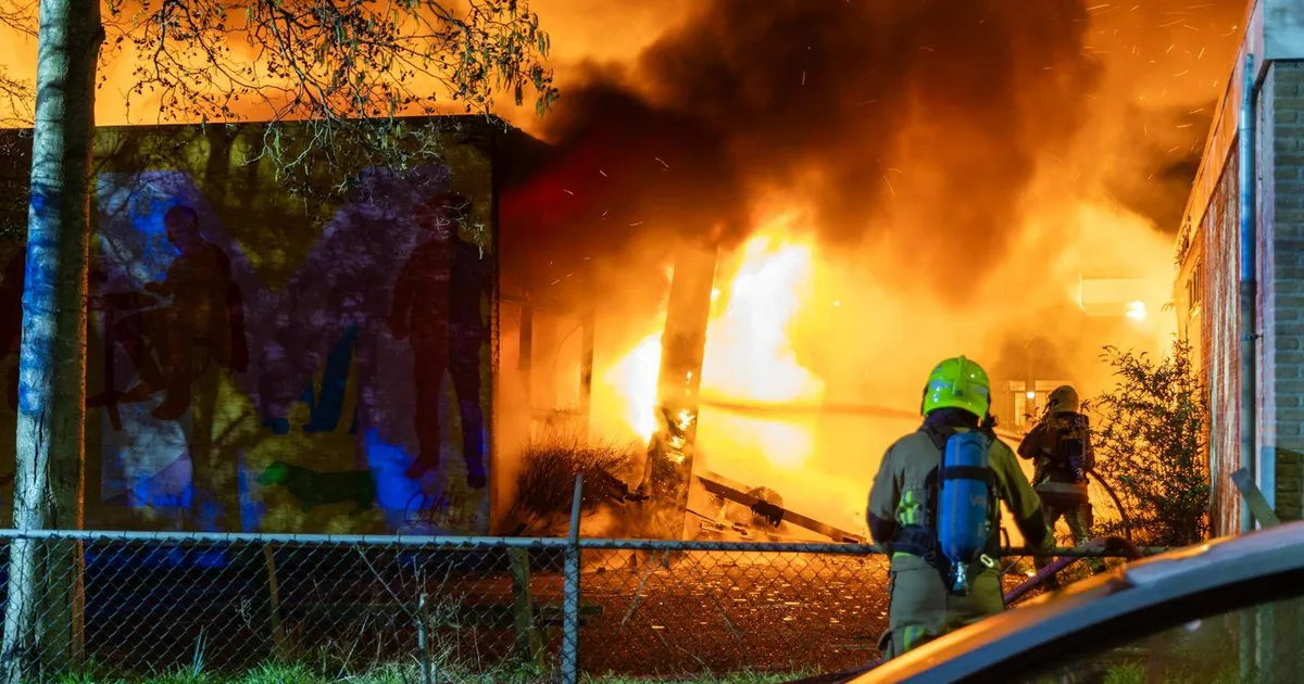 Brand in buurtcentrum aan Stresemannlaan Haarlem