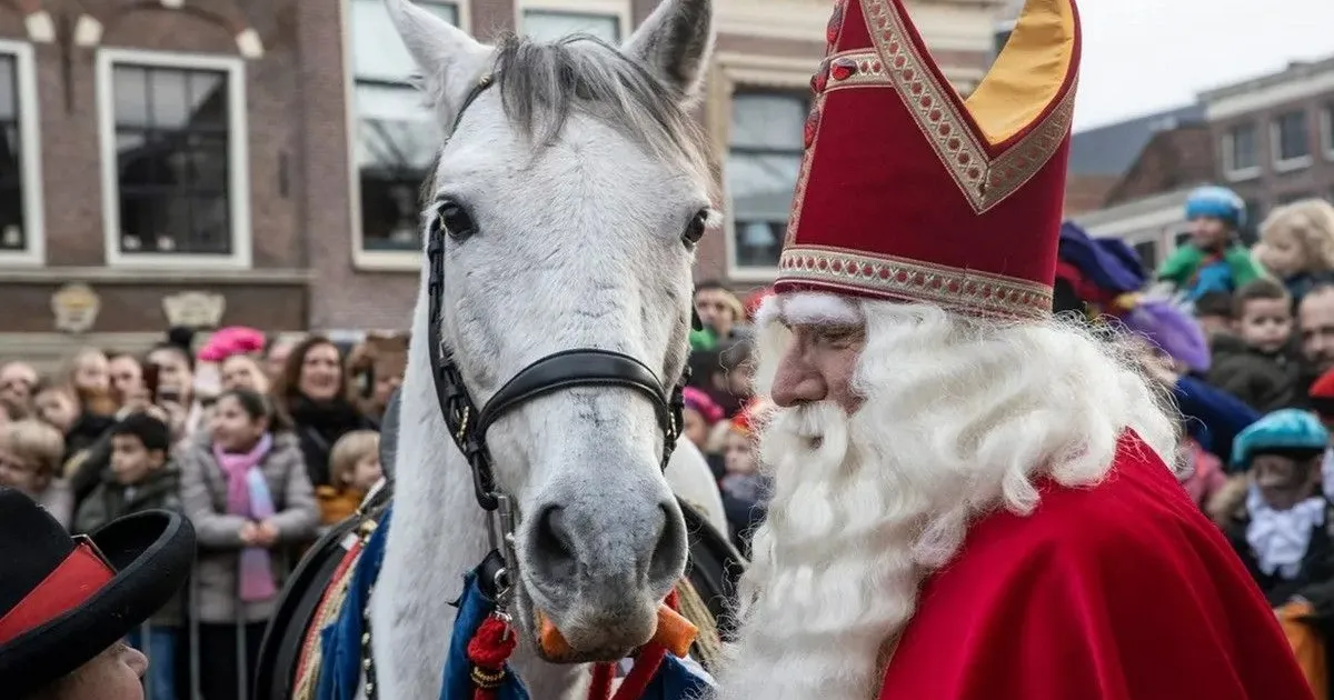Druk weekend voor Sint en Pieten: intochten in regio Kennemerland op rij