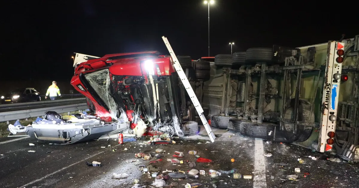 A59 bij Elshout dicht na zwaar ongeval