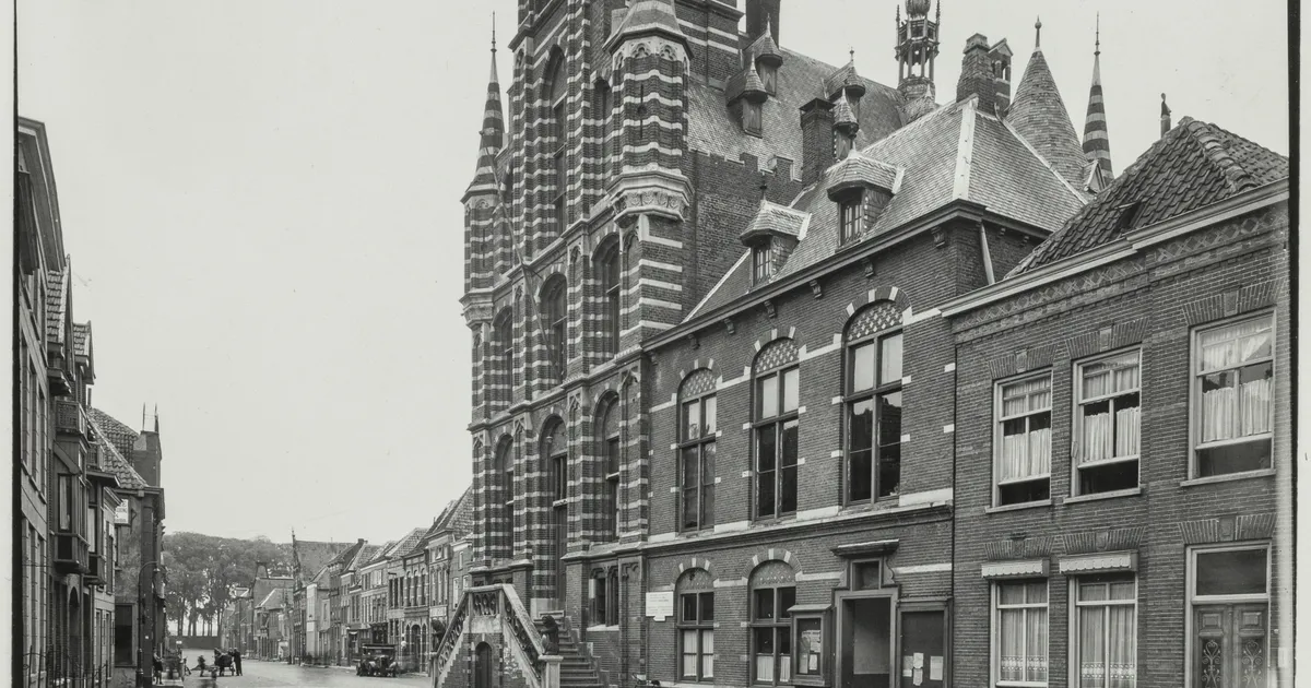 Historisch Heusden: Het oude stadhuis van Heusden
