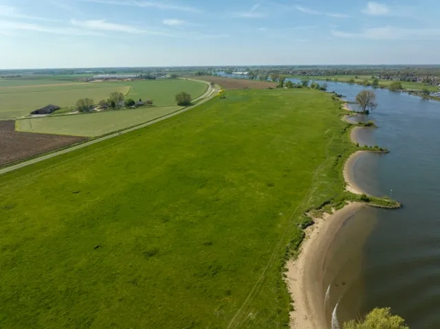 Meedenken met plan meestromende nevengeul bij Bokhoven