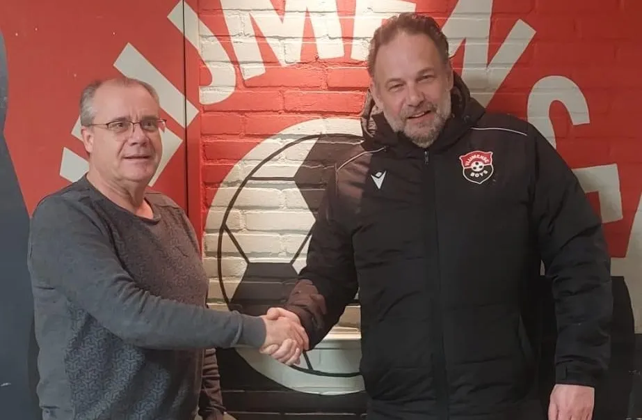 Trainer Bas van Engelen krijgt contractverlenging bij Vlijmense Boys