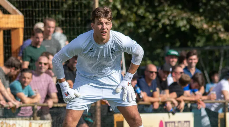 Keeper van Esch (RKDVC) maakt stap hogerop