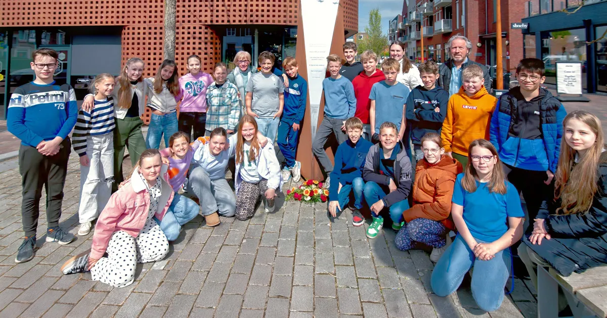 Basisschool de Bussel adopteert V1-monument in Vlijmen