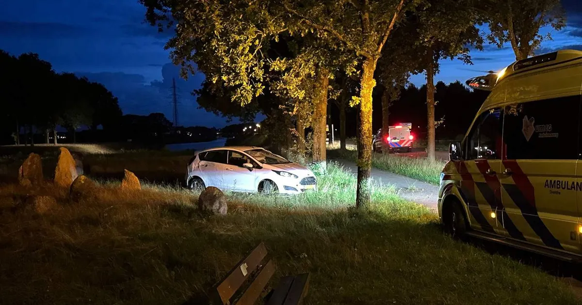 Traumahelikopter ingezet voor ernstig eenzijdig ongeval met auto