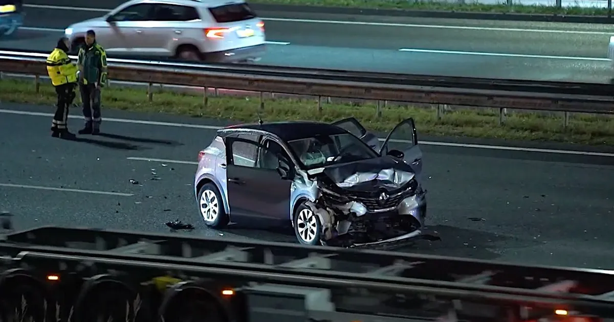Dode en veel gewonden bij zwaar ongeluk op de A16
