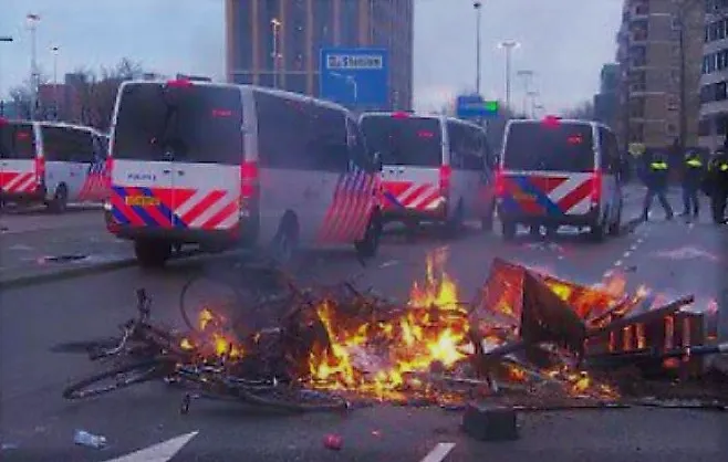 Twee Roggelnaren aangehouden voor rellen in Eindhoven